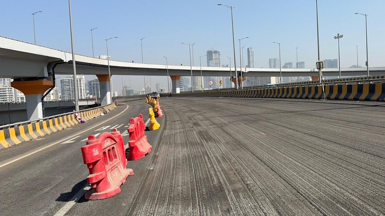 IN PHOTOS BMC starts process to remove mastic layer from Mumbai Coastal ...