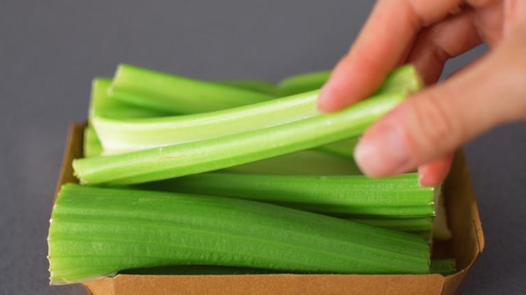 Is It True That Chewing Celery Burns Calories?