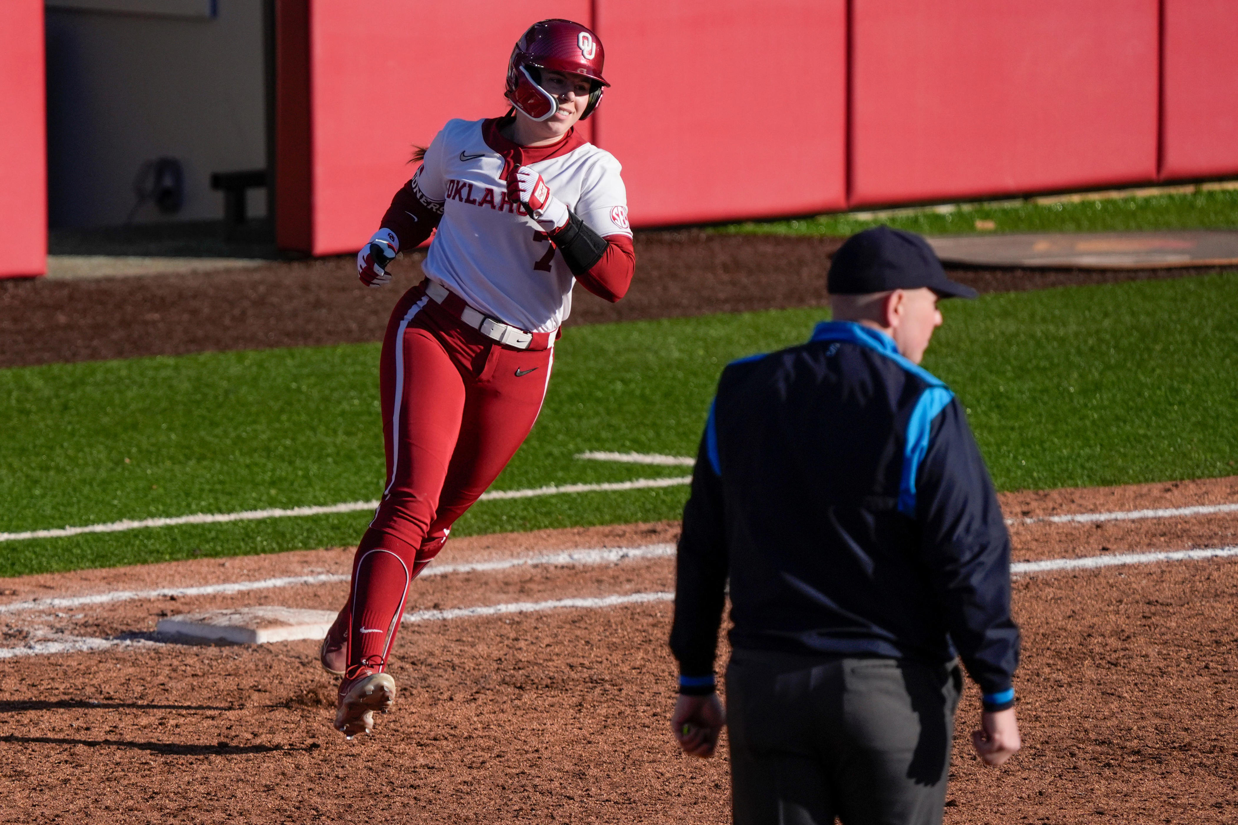 OU softball sweeps Arkansas as Kasidi Pickering, Sooners rally in Game ...