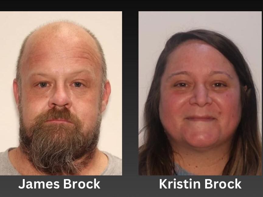 Deputies searching for suspect that killed 2 people at their home in ...