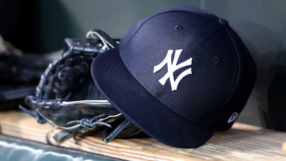 Red Sox Could Sign Former Yankees First Baseman With Four Gold Gloves