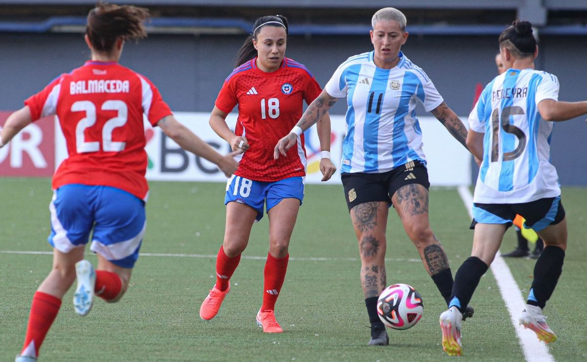 Selección Chilena Femenina sufre dolorosa goleada en La Florida a manos de Argentina