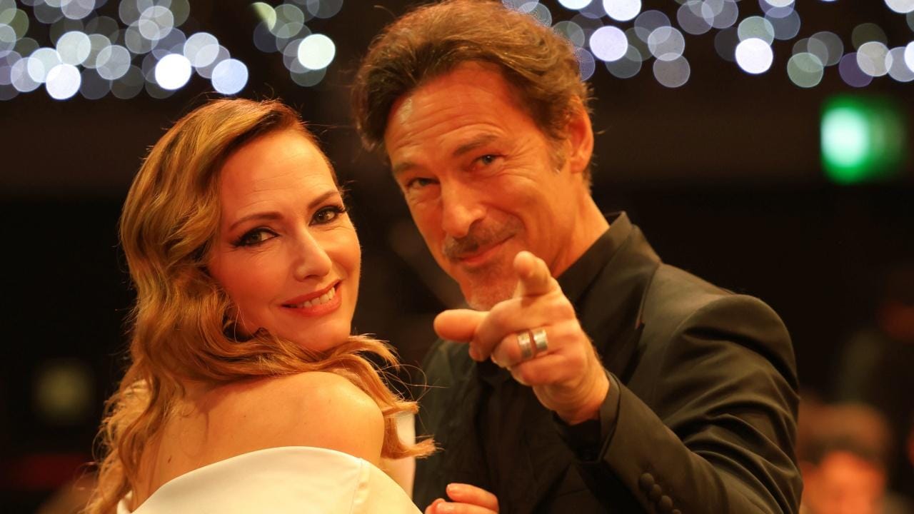 Fernanda Serrano fala sobre cenas tórridas com Paulo PIres: "Um olhar ...