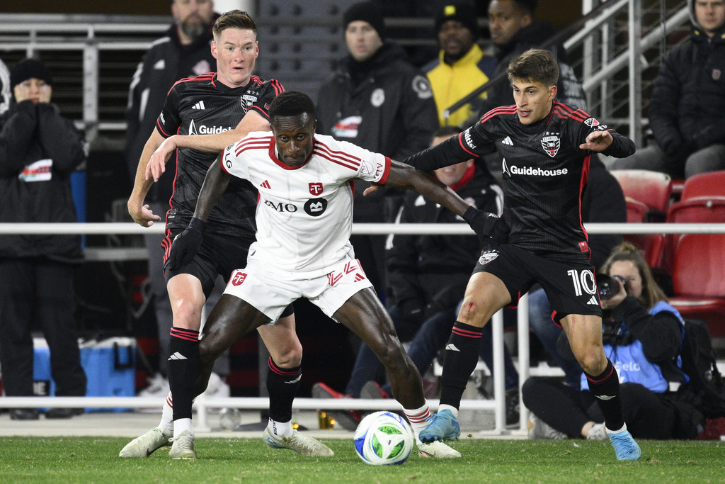 Fernando Bernardeschi's PK goal rallies Toronto to 2-2 draw with DC ...