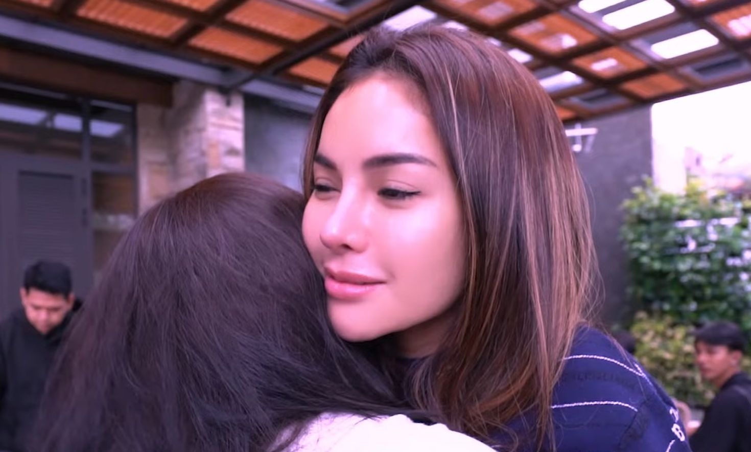 Akui Masih Canggung dengan Putrinya, Nikita Mirzani: Luka Hati Ini Masih Ada