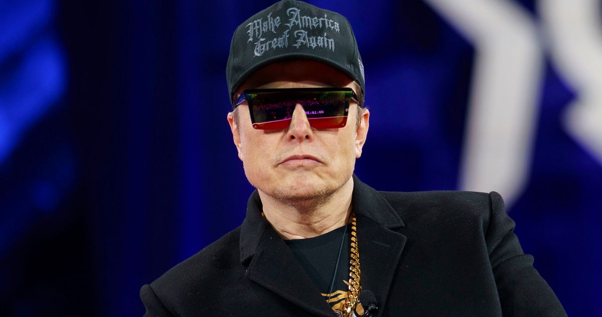 Musk Doubles Down on Mass Email Threat to Federal Workers