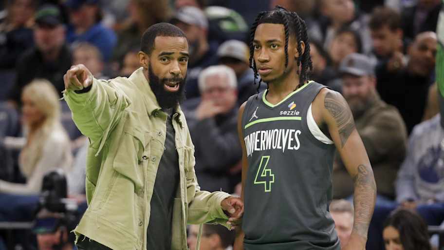 Rob Dillingham benched after being yelled at by Chris Finch