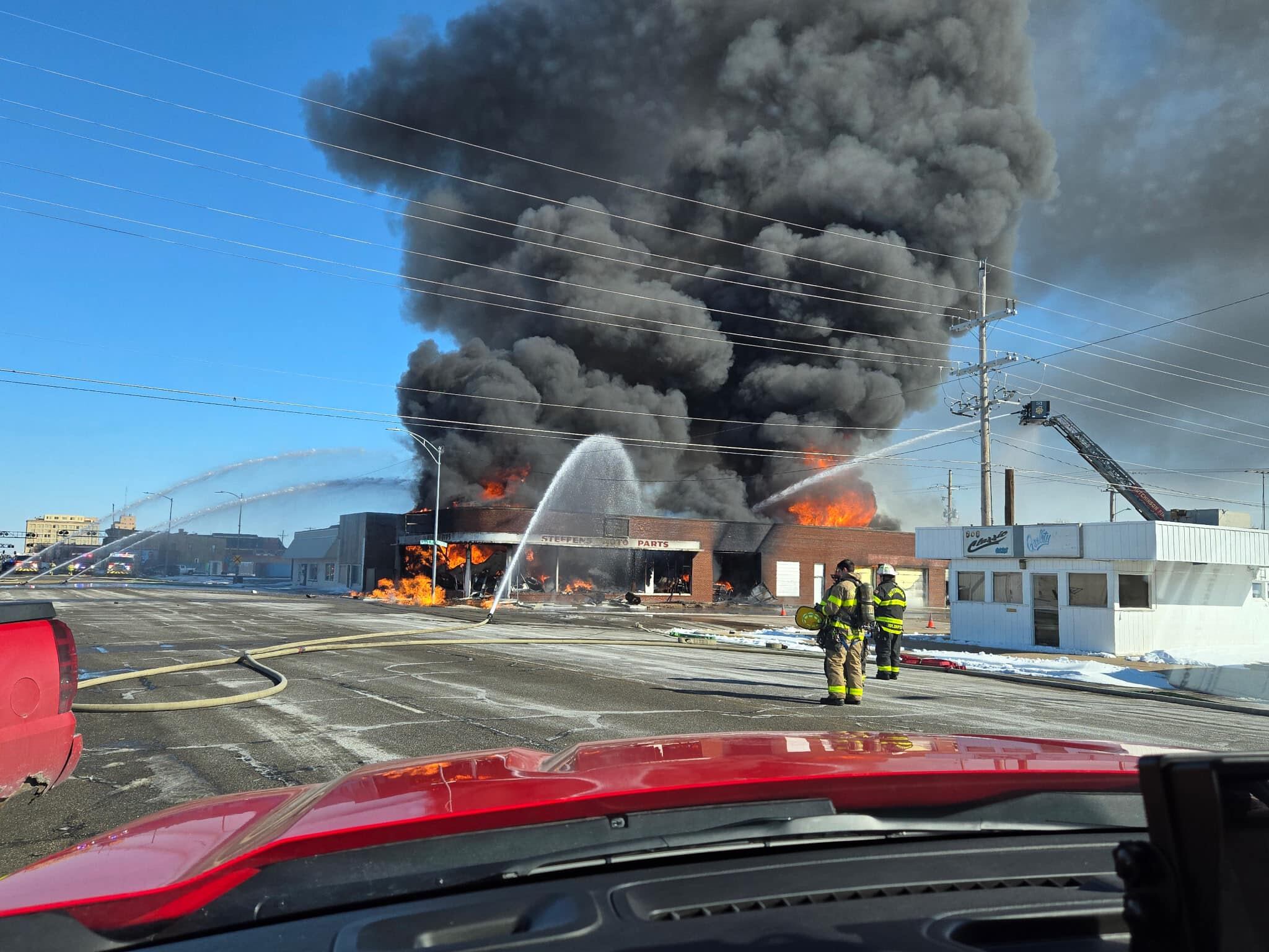 Evacuation order issued after gas leak, building explosion in downtown ...