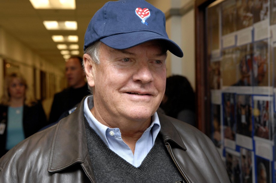 Fallece Peter Jason, actor que trabajó en juegos de Gears of War ...