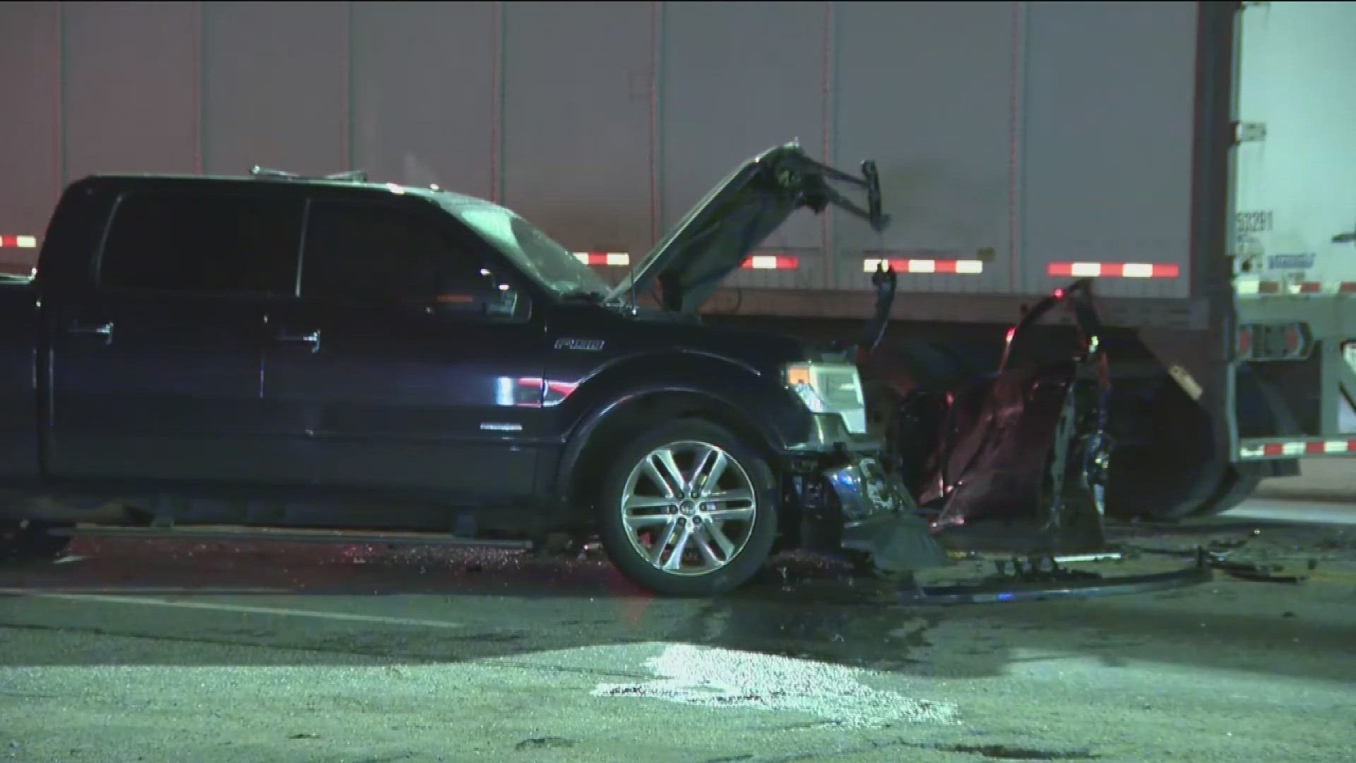 52-year-old man hospitalized after crash on Donald Lee Hollowell Pkwy ...