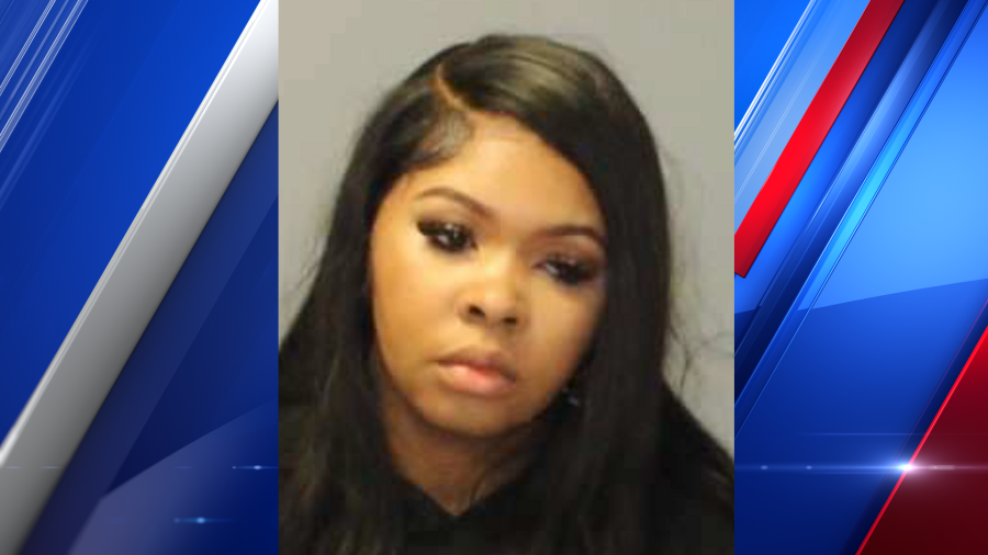 Springfield woman charged with OUI, wrong way driving in Hartford