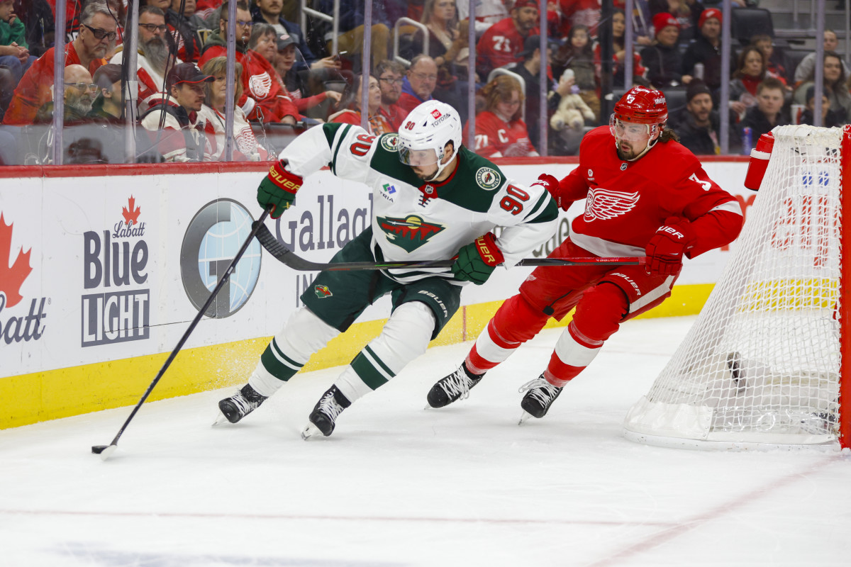 Wild stage late comeback to stun Red Wings in overtime