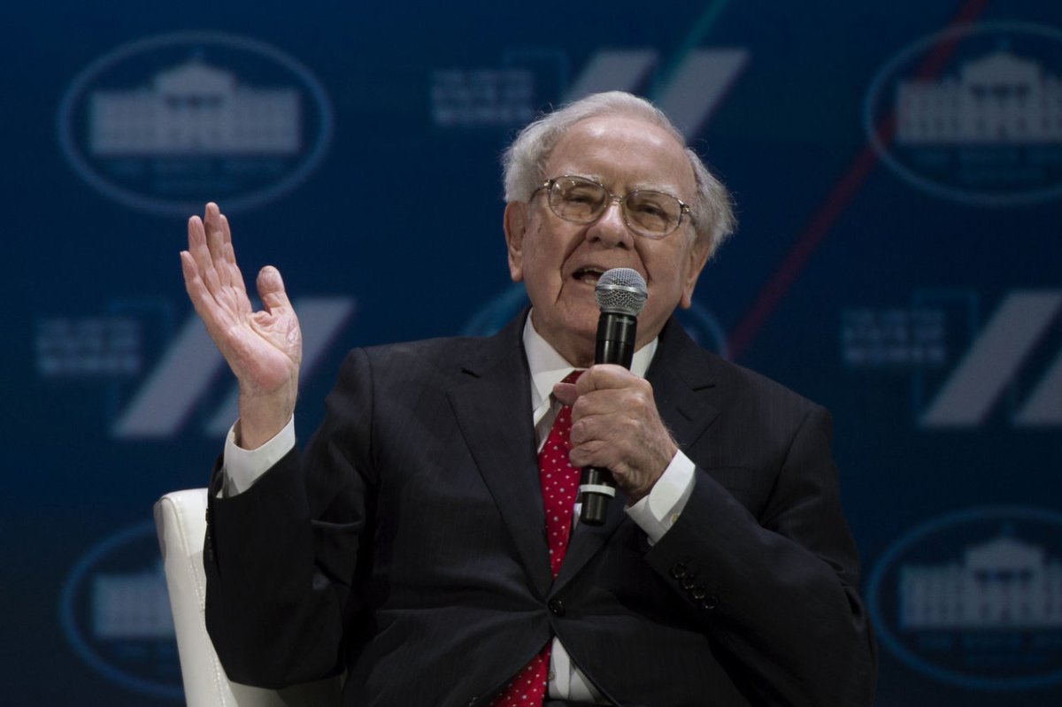 Warren Buffett explains boost in cash for Berkshire Hathaway in annual ...