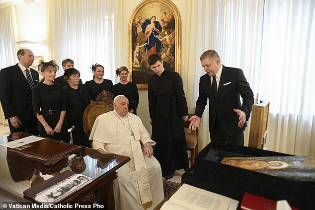 Pope Francis in 'critical condition' after suffering asthmatic crisis