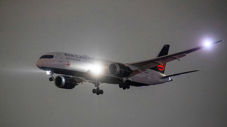Why Do Planes Have Headlights? Here's What They're Used For
