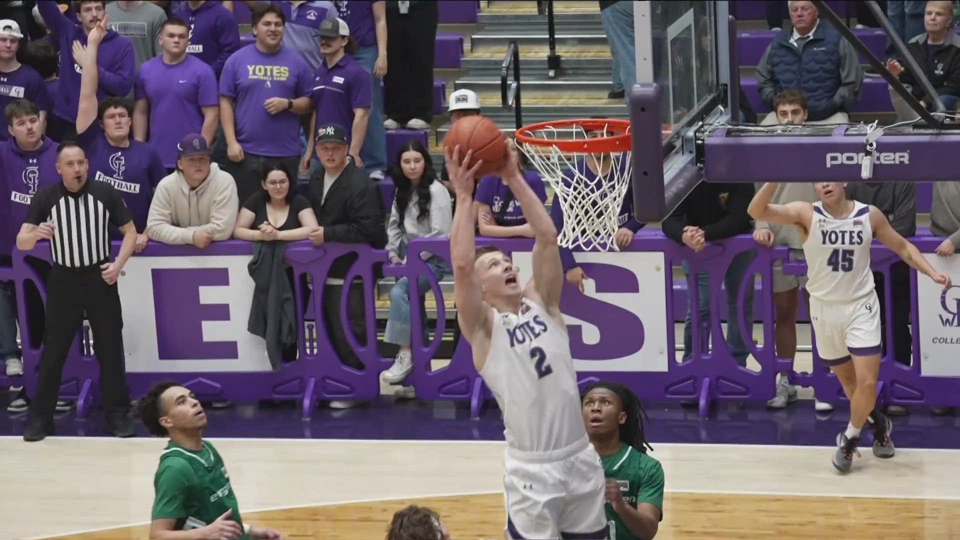 No. 3 Yotes earn 97-46 win over Evergreen State inside Elgin Baylor Arena