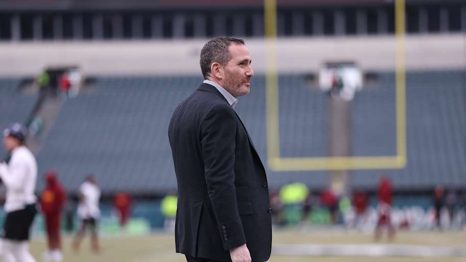 4 Things Play Big Role in Potential Departure of Key Defender