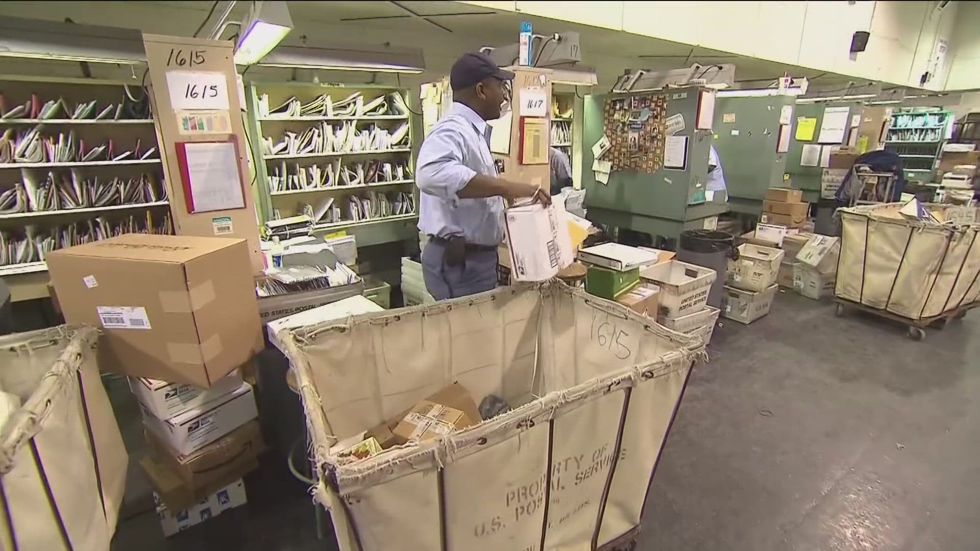 Trump proposal to move USPS toward privatization