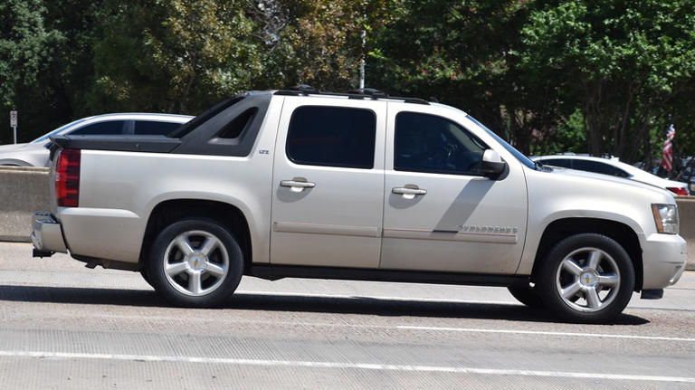 Here's Why Chevrolet Discontinued The Avalanche