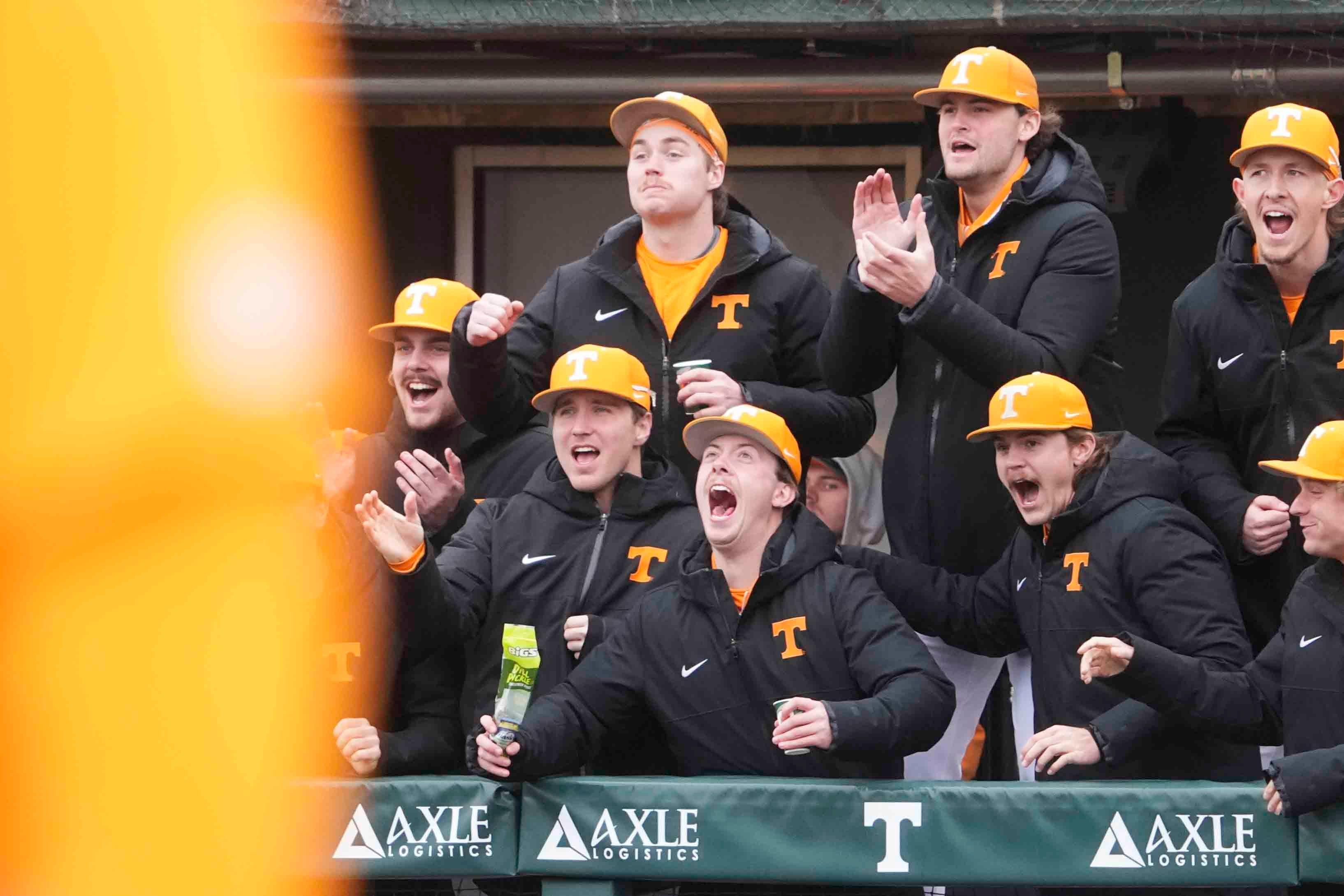 Tennessee baseball vs Samford score today: Vols sweep Bulldogs to reach 7-0
