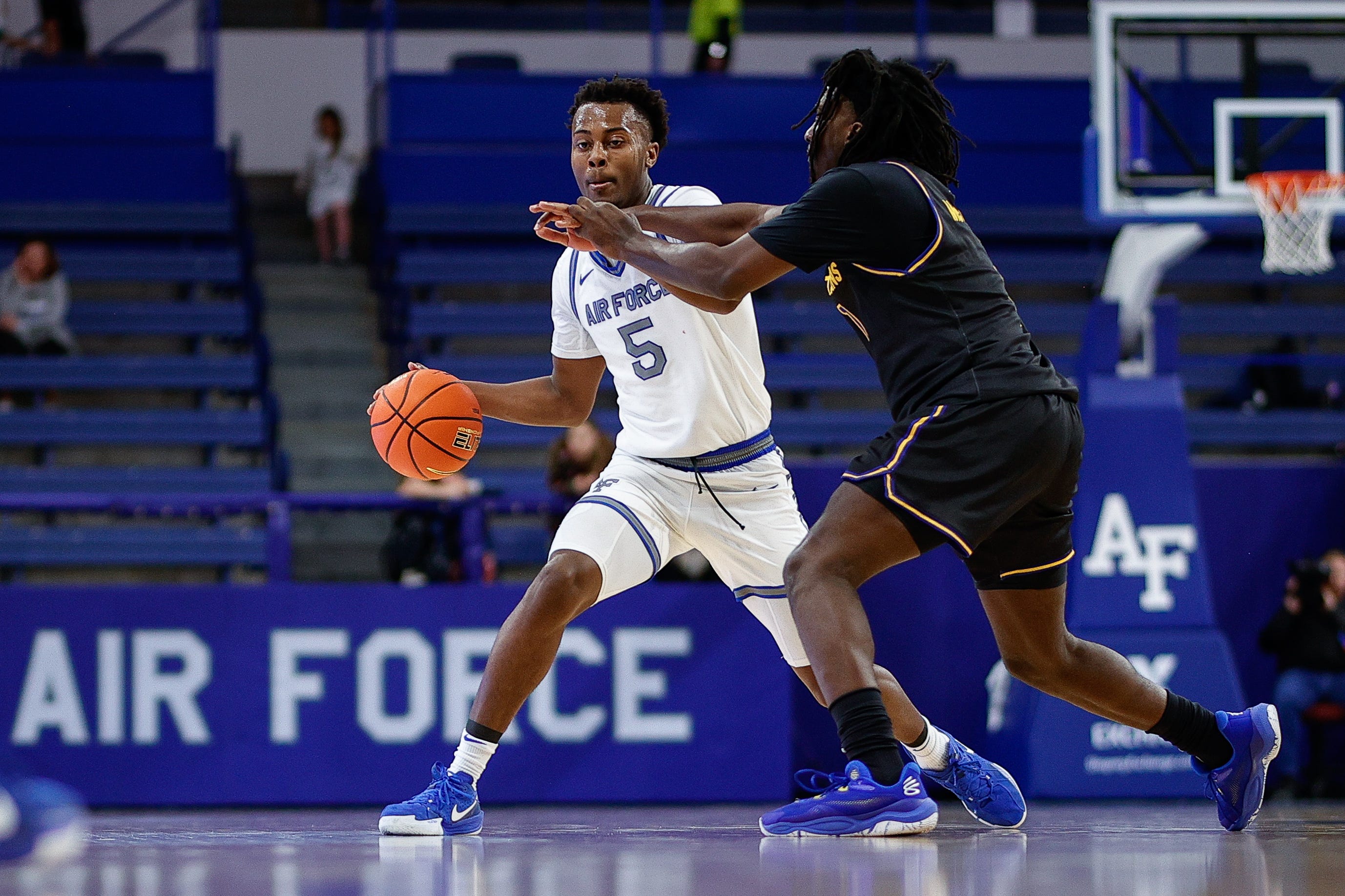 Air Force basketball wins first game since Dec. 7, and it was quite an ...