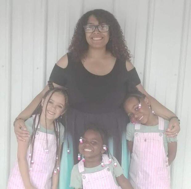 Mother Briana Payne & her three girls, 4-year-old Alayna, 6-year-old Ava, and 7-year-old Aurorah ...
