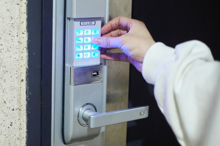 LA fire chief sacked for leadership ‘failures’ in handling wildfires