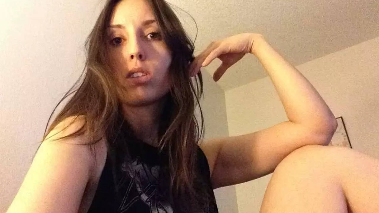 Who Is Aurora Phelps? Las Vegas Woman Arrested For 'Romance Scam' On ...