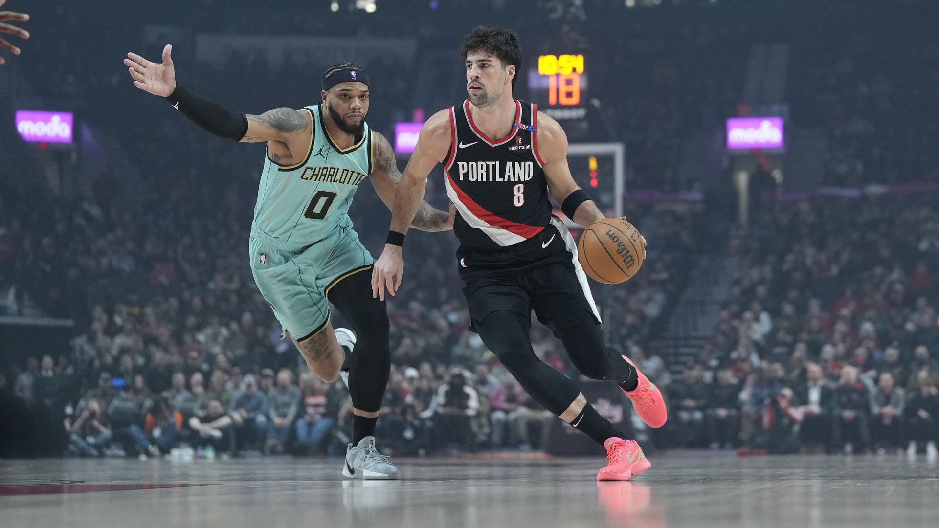 Defense Leads to Record-Setting Night for the Blazers over Hornets