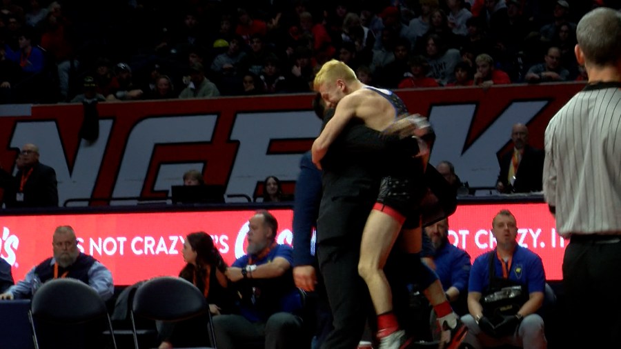 State champions crowned at IHSA boys wrestling state finals