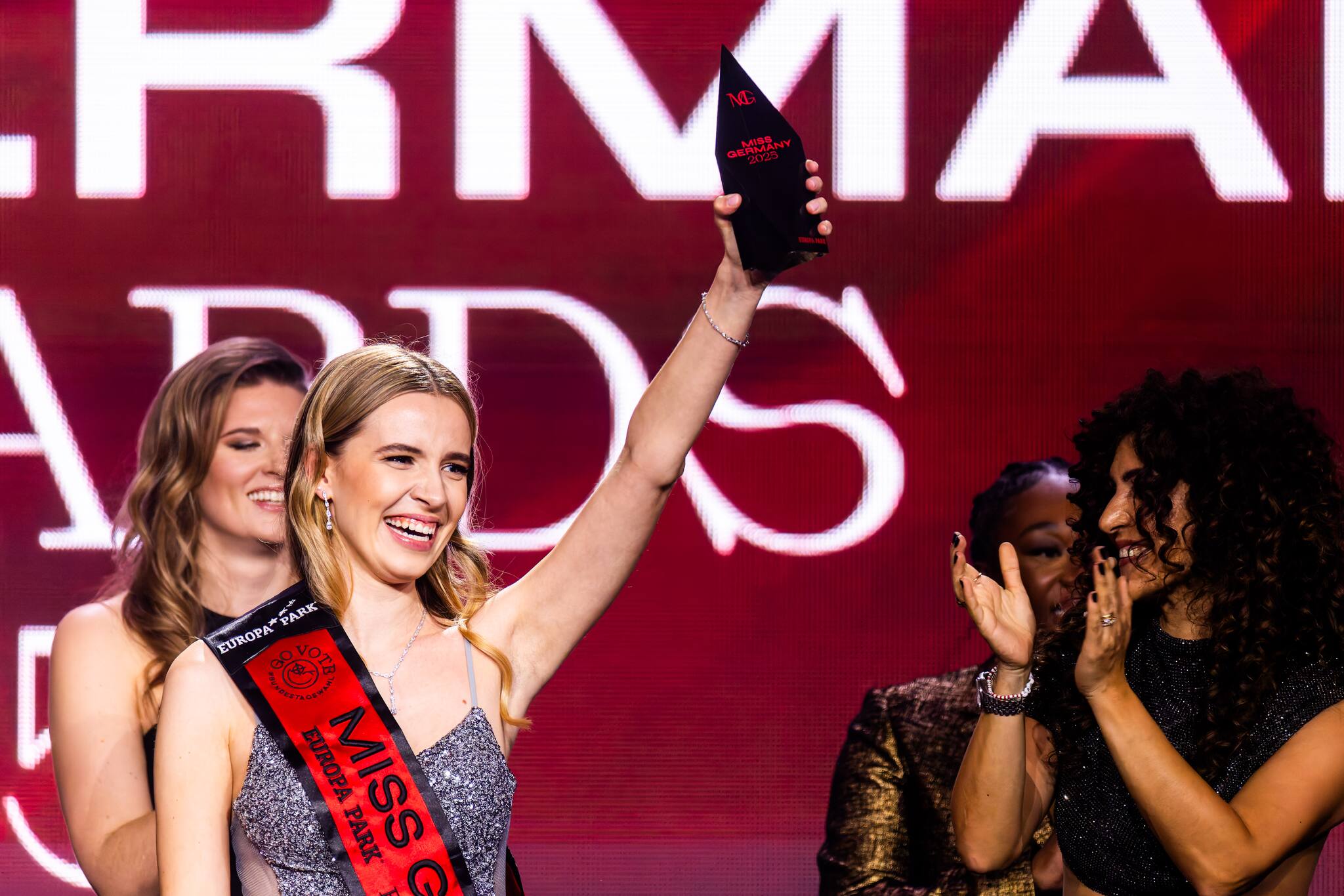 „Miss Germany 2025“: 27-jährige Ärztin Valentina Busik vom Publikum gewählt