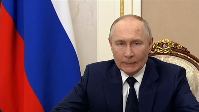Putin vows to strengthen forces at frontline dashing hopes of US peace deal