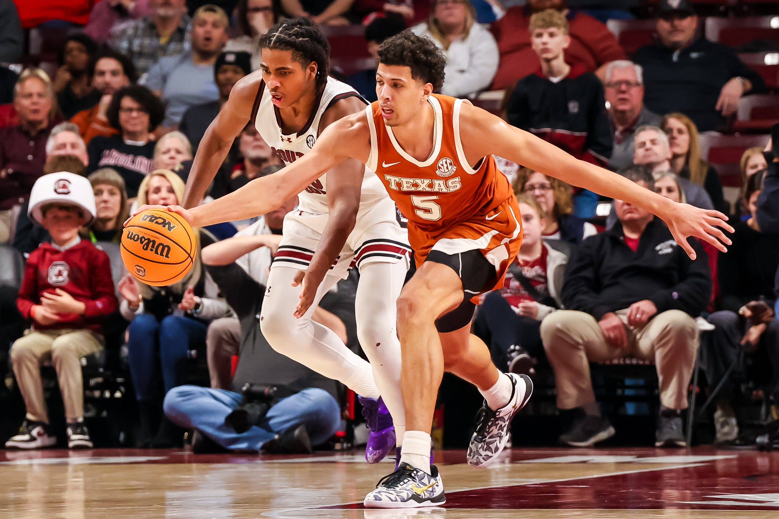 Texas Longhorns basketball team humiliated in 84-69 loss to South Carolina