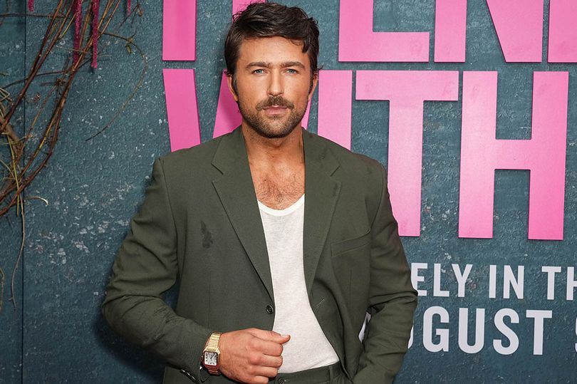 1923 star Brandon Sklenar's life off-screen from sweet family tribute ...