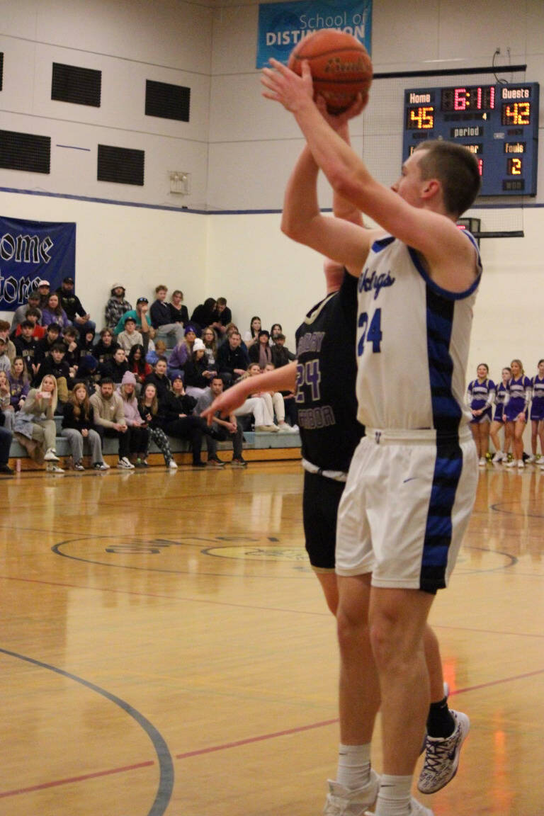 Joe Stephens reaches 1,000-point high