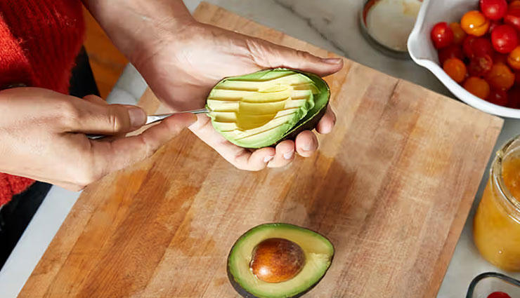 10 Snacks That Are Healthy To Curb Your Hunger