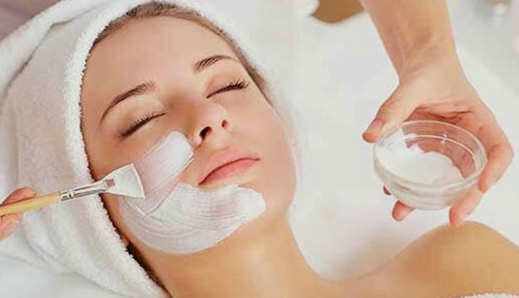 8 Home Remedies To Treat Facial Bleach Burn