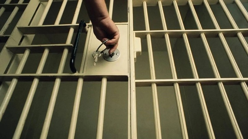 High Court upholds father and son’s seven-year sentences for brutal axe ...