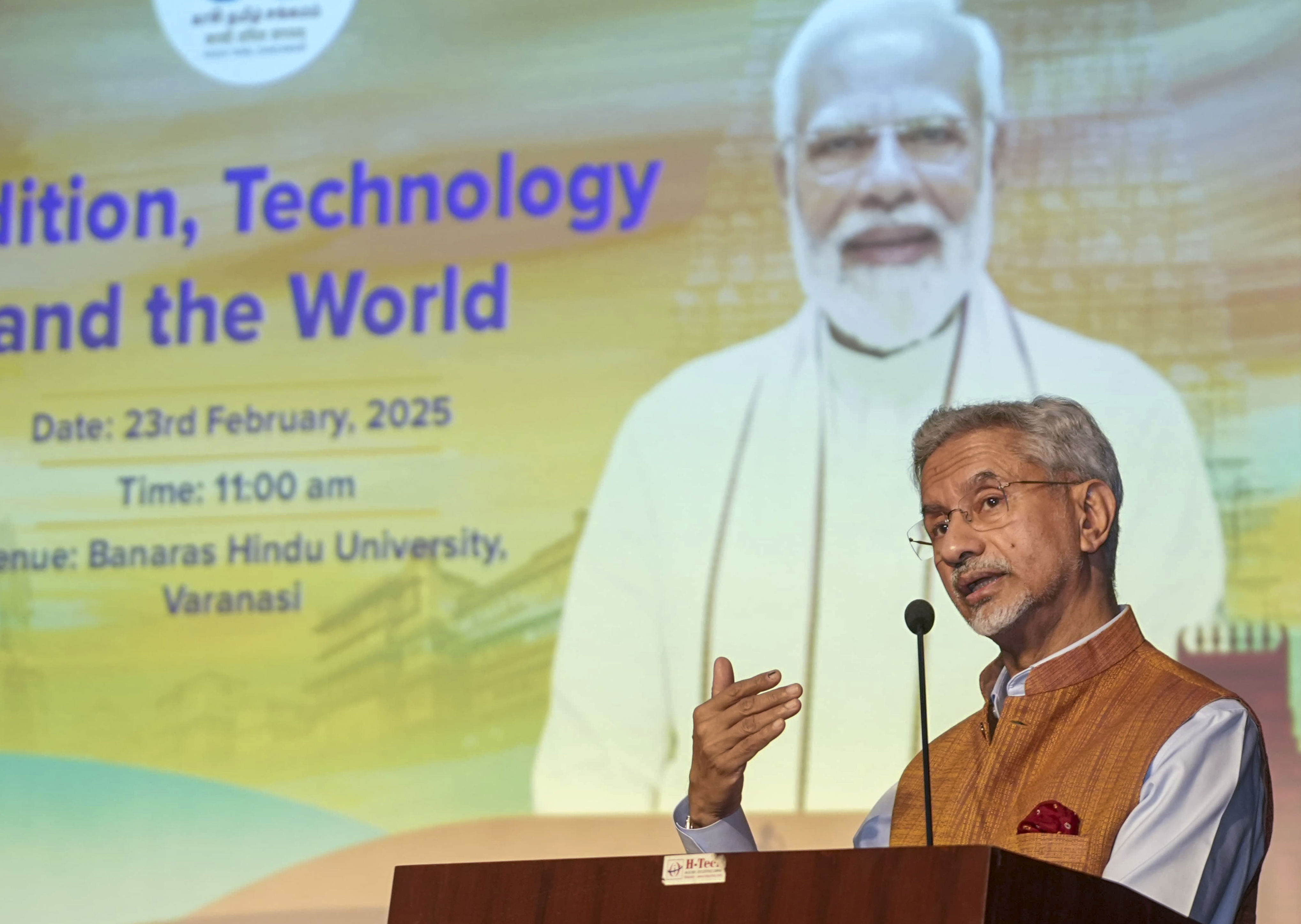 Kashi Tamil Sangamam: Jaishankar, 45 ambassadors interact with Tamil ...