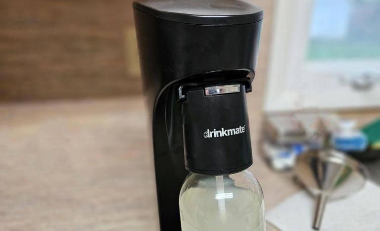 Drinkmate OmniFizz vs SodaStream: Why This Premium Carbonator Is Worth The Upgrade