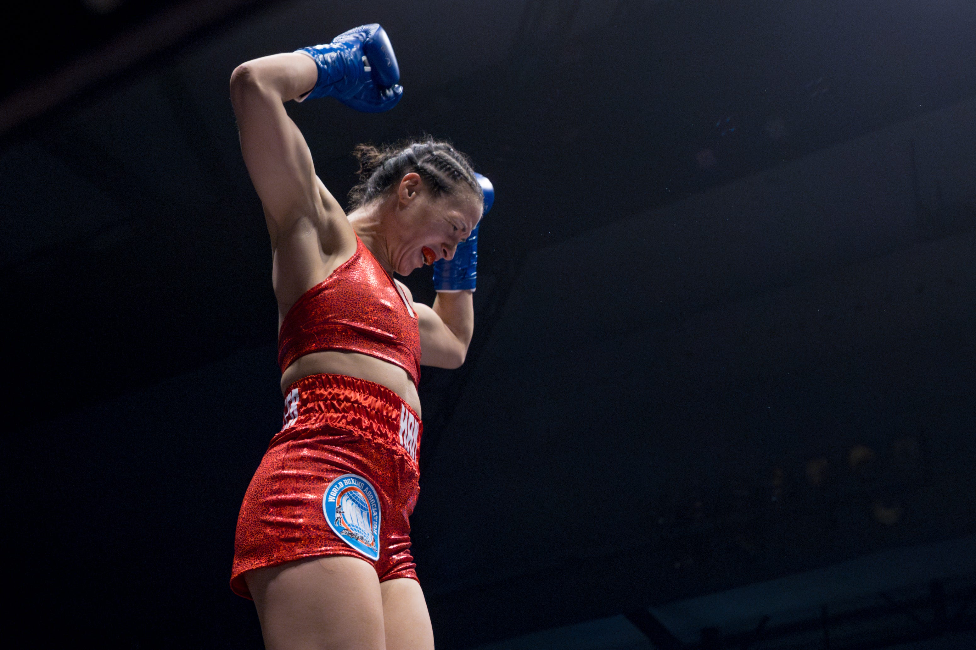 El Paso boxer Stephanie Han wins WBA lightweight title, remains ...