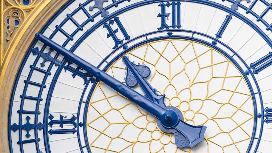 11 Romance Books with Dual Timelines