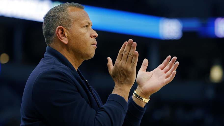 Watch: Wolves' Alex Rodriguez wins a student $10K with half-court shot