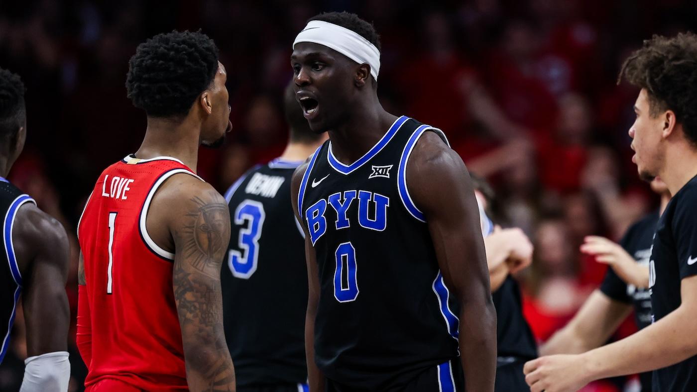 Arizona AD apologizes for offensive chants directed at BYU players ...