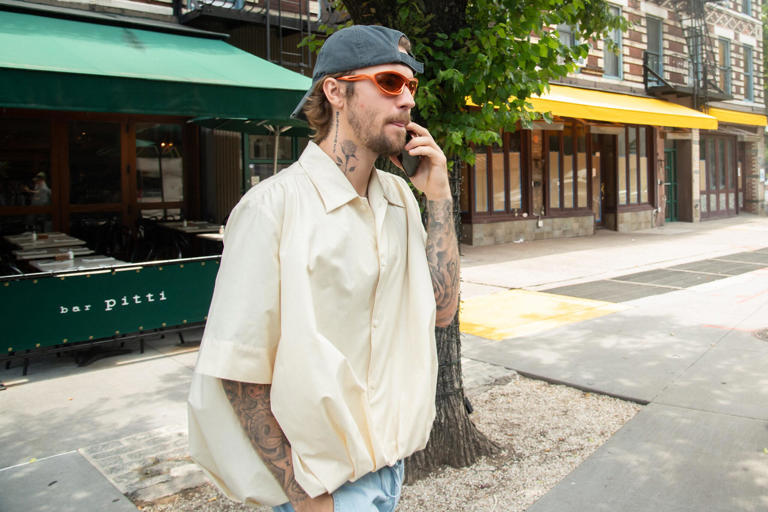 Justin Bieber’s Coachella Outing Triggers Fan Concern: 'Needs Better ...