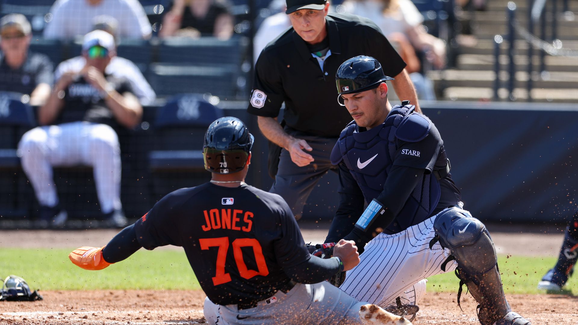 Yankees 0, Tigers 4: Shaky defense opens door for Detroit