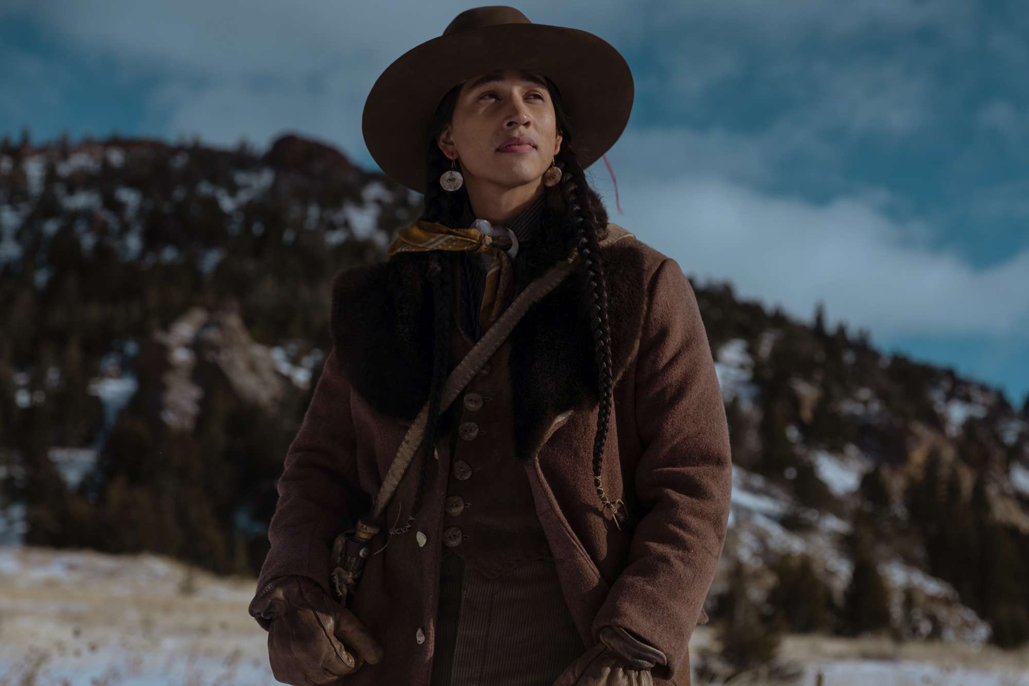 “1923” Pays Tribute to Late Cole Brings Plenty in Season 2 Premiere ...