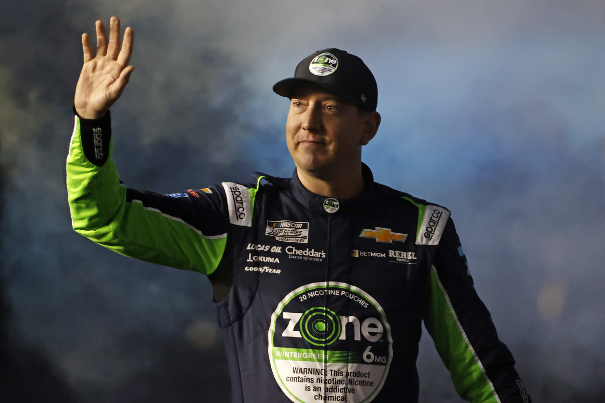 Angry Kyle Busch Threatens to Wreck Another Driver at Atlanta