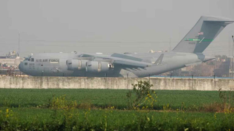 Deportees | అక్రమ వలసదారుల ఘర్‌ వాపసీ.. ట్రంప్‌ బహిష్కరణతో అమెరికా ...