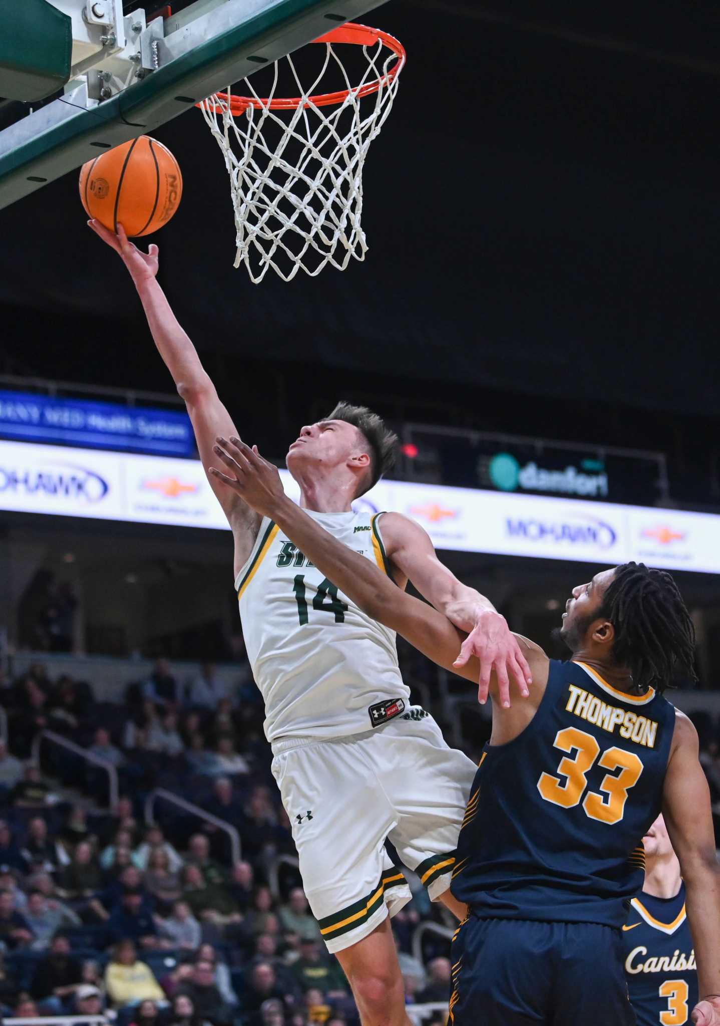 McNamara responds to 'non-basketball play' made against Siena's Doty